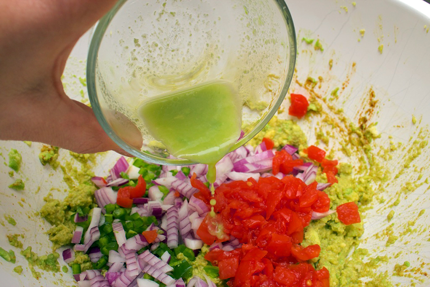The Best Guacamole in the Entire World – Claudia's Cookbook
